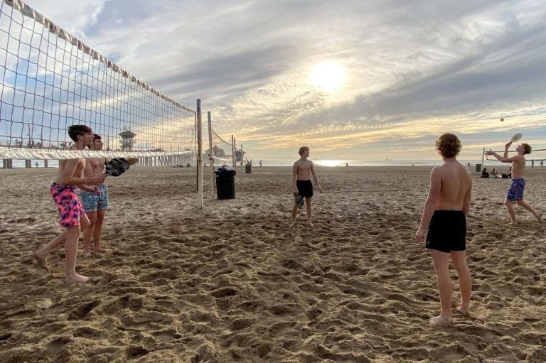 Sandy Pickle XL Takes Pickleball To Beach Volleyball Courts ...